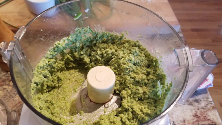 Understanding Garlic Scapes and How to Use Them — The Coeur d'Alene Coop